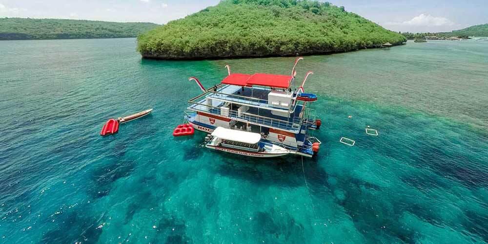 Full Day Cruise Nusa Lembongan Island | GiliFerries.com